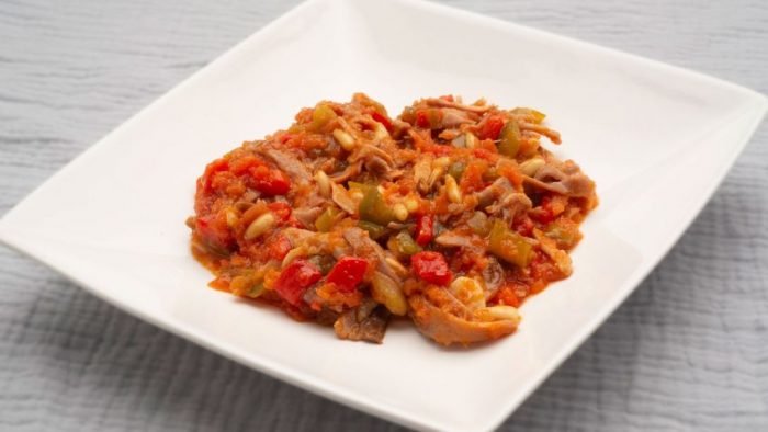 La Titaina. Un sofrito típico de Valencia en El Obrador - Grupo Marina Alta